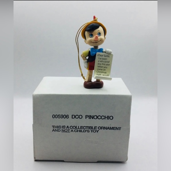 Disney | Holiday | Vintage Disney Collectible Ornament 05906 Dco ...